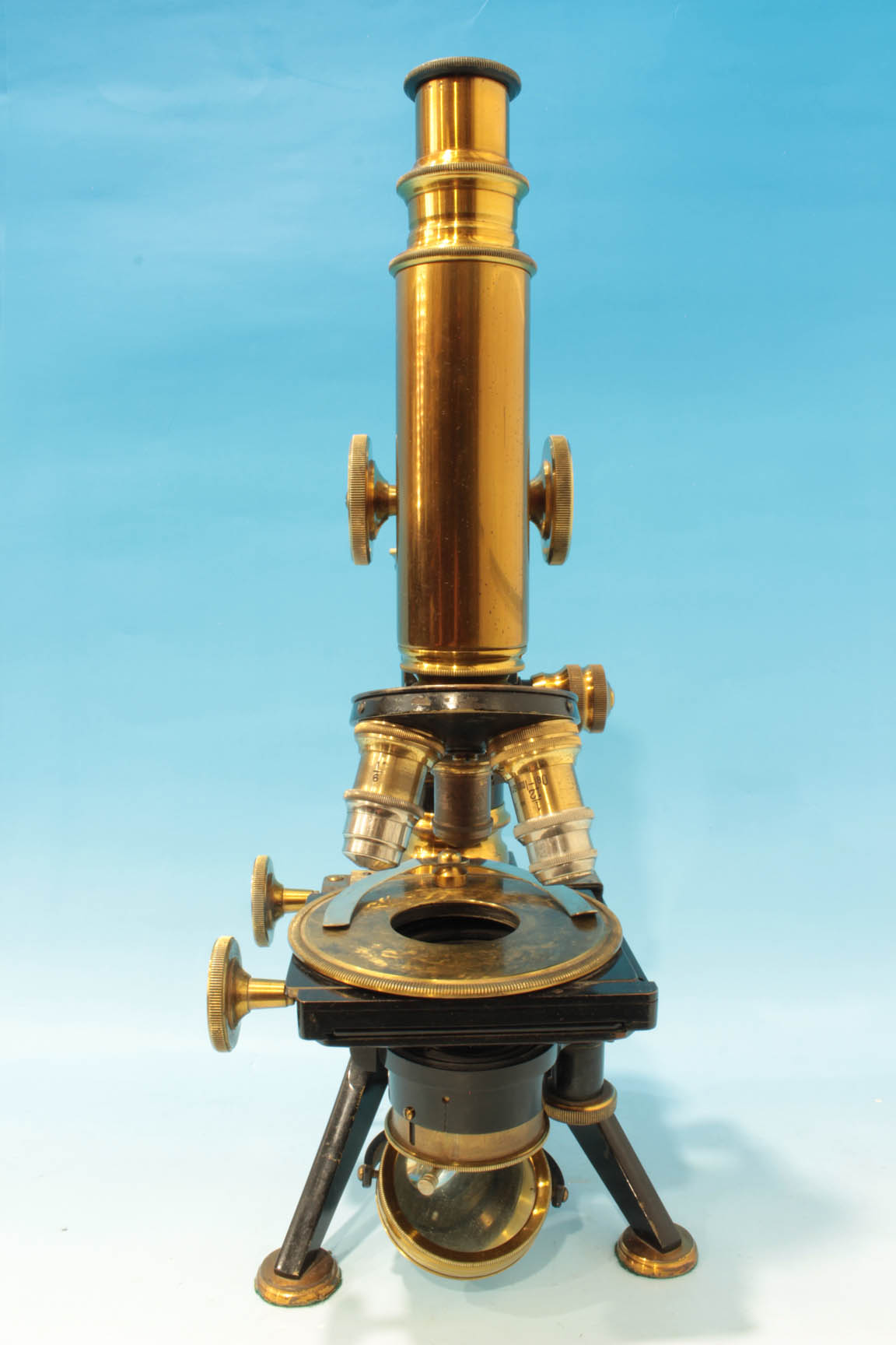 Compound Monocular German Microscope with English Foot